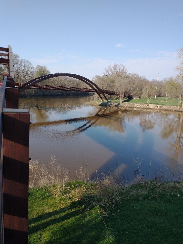 THE TRIDGE - Updated February 2025 - 30 Photos - 4811 N Saginaw Rd ...