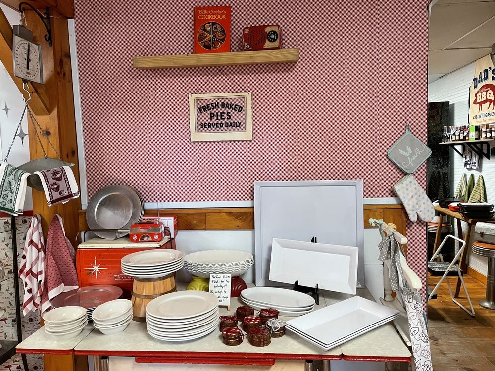 HAMPTON GENERAL STORE - Updated December 2025 - 33 Photos - 258 Main St ...