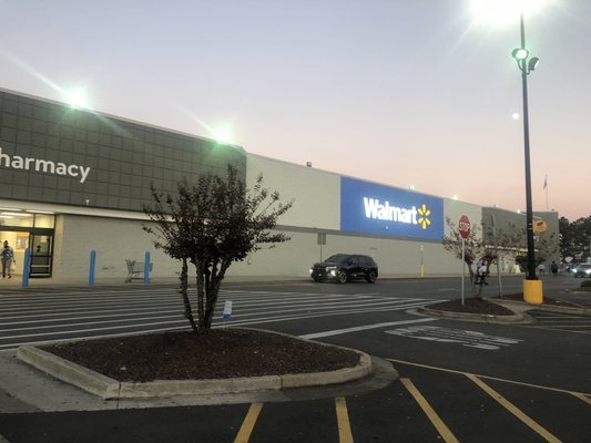 WALMART SUPERCENTER - 35 Photos & 17 Reviews - 3209 Deans Bridge Rd ...
