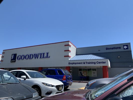 SOUTHERN OREGON GOODWILL - Updated October 2025 - 2455 NW Stewart Pkwy ...
