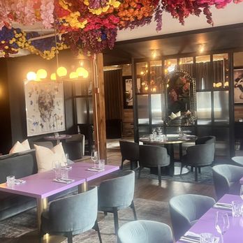 MARGO - Updated December 2025 - 60 Photos & 13 Reviews - 600 King ...