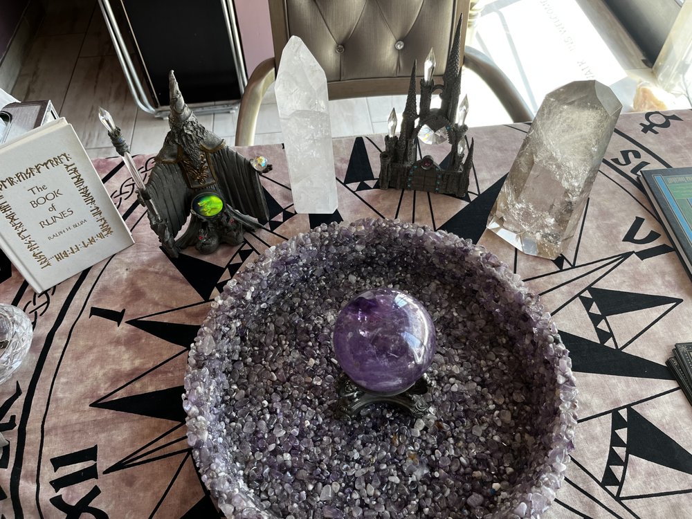 MELROSE PSYCHIC - Updated December 2025 - 39 Photos & 50 Reviews - 7905 ...