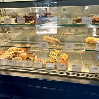 MAISON BENOIT - Updated August 2024 - 364 Photos & 229 Reviews - 402 ...