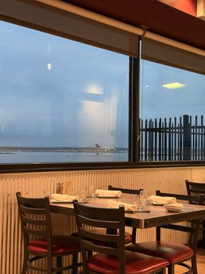 GATE 12 BAR & GRILL - Updated December 2025 - 210 Photos & 171 Reviews ...