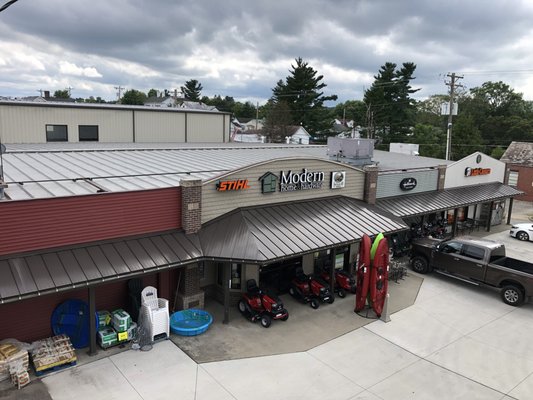 MODERN HOME & HARDWARE - Updated March 2025 - 13 Photos - 104 S ...