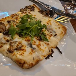 ENTWINED WINE AND COCKTAIL BAR - Updated May 2025 - 112 Photos & 58 ...