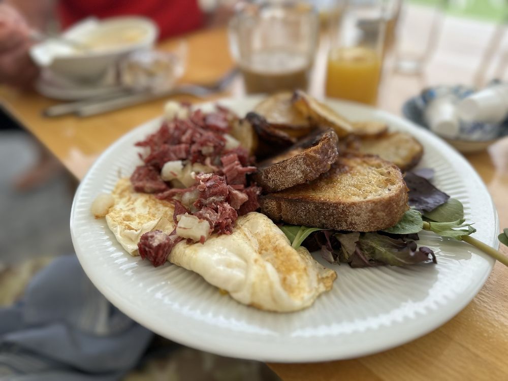 PIER 52 - Updated October 2025 - 196 Photos & 97 Reviews - 52 Ferry St ...