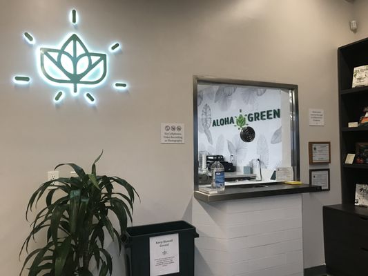 ALOHA GREEN APOTHECARY - KING ST - Updated October 2025 - 37 Photos ...