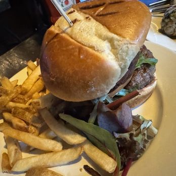 WEST SHORE INN STEAKHOUSE - Updated December 2025 - 368 Photos & 382 ...