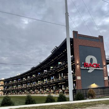 Photos of BACK 9 GOLF & ENTERTAINMENT - Updated August 2024 - 237 ...