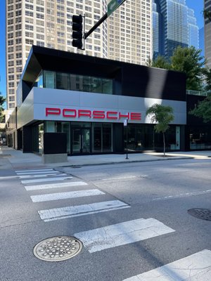 PORSCHE DOWNTOWN - CHICAGO - Updated January 2026 - 30 Photos & 27 ...