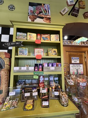 THE CANDY VAULT - Updated December 2025 - 74 Photos & 79 Reviews - 42 ...