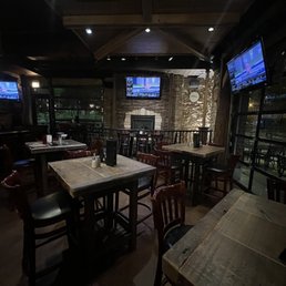 MYSTIC ROGUE IRISH PUB - Updated July 2025 - 204 Photos & 54 Reviews ...