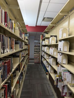 QUEENS PUBLIC LIBRARY - BROADWAY - Updated December 2025 - 24 Photos ...