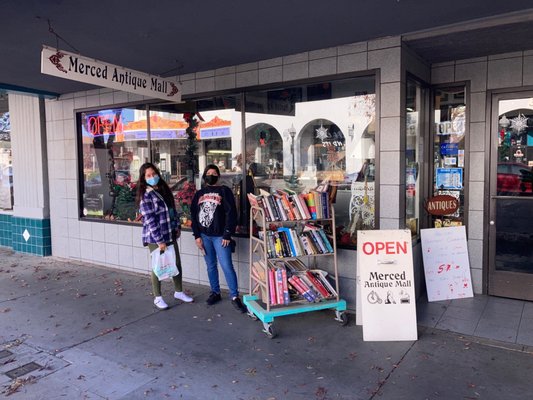 MERCED ANTIQUE MALL - 50 Photos & 36 Reviews - 320 W Main St, Merced ...