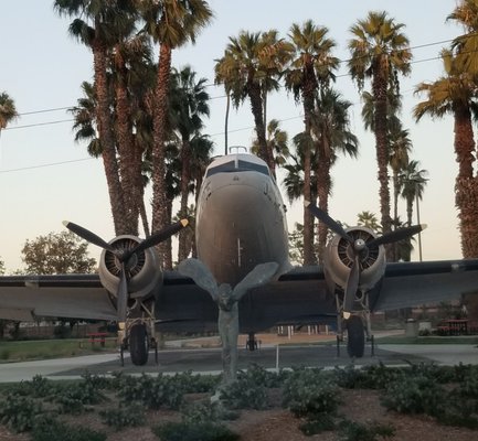 RIVERSIDE MUNICIPAL AIRPORT - Updated November 2025 - 46 Photos & 12 ...
