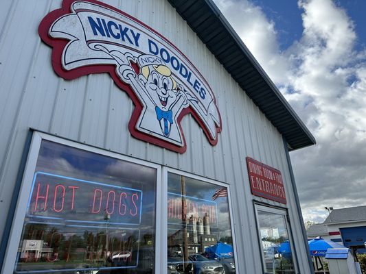 NICKY DOODLES - Updated August 2025 - 42 Photos & 44 Reviews - 1159 ...