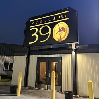 CLUB 390 - Updated January 2026 - 144 Photos & 91 Reviews - 390 E Joe ...