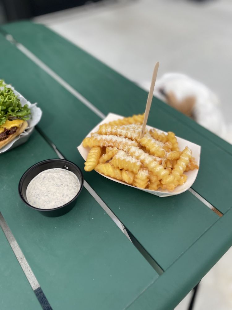 SHAKE SHACK RIVER NORTH NASHVILLE - Updated December 2025 - 13 Photos ...