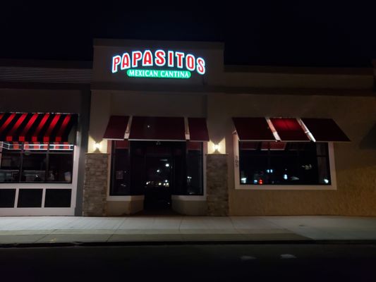 PAPASITOS BROADWAY - Updated January 2026 - 16 Photos - 105 West 4th St ...