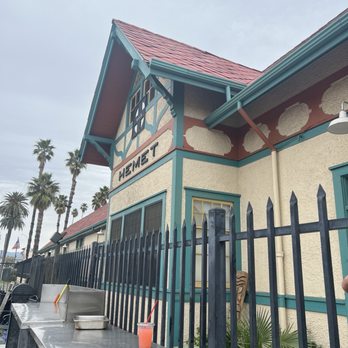 DESTINATION SMOKEHOUSE & EATERY - Updated April 2024 - 809 Photos & 731 ...