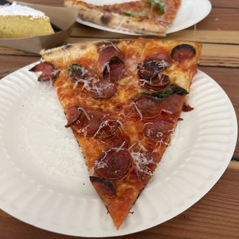 BACK BENCH PIZZA - Updated February 2025 - 34 Photos & 57 Reviews - 563 ...