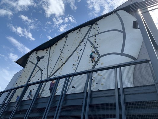 HIGH POINT CLIMBING AND FITNESS MEMPHIS - 38 Photos - 21 N Humphreys ...