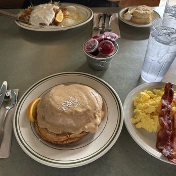 BERRY FIELDS CAFE - Updated August 2025 - 221 Photos & 380 Reviews ...