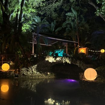 ZOI RESTAURANT & LOUNGE - Updated September 2024 - 359 Photos & 144 ...