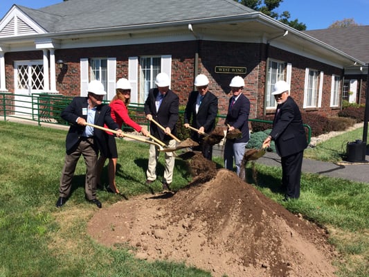 MANCHESTER MANOR - Updated September 2025 - 18 Photos - 385 W Center St ...