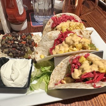 TAP HOUSE GRILL - Updated August 2024 - 254 Photos & 421 Reviews - 56 W ...