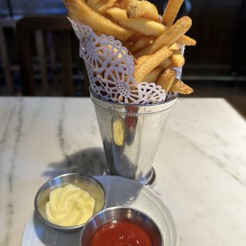 CORNER BAR - Updated October 2025 - 144 Photos & 59 Reviews - 60 Canal ...