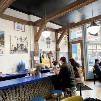 SVEA - Updated December 2025 - 253 Photos & 352 Reviews - 5236 N Clark ...