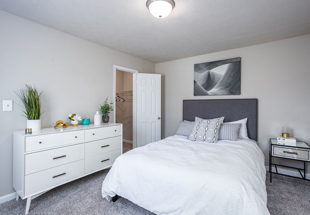 SUTTER LAKE APARTMENTS - Updated August 2025 - 29 Photos - 8104 Webb Rd ...