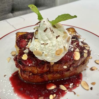 STRAT CAFÉ - Updated August 2025 - 437 Photos & 310 Reviews - 2000 Las ...