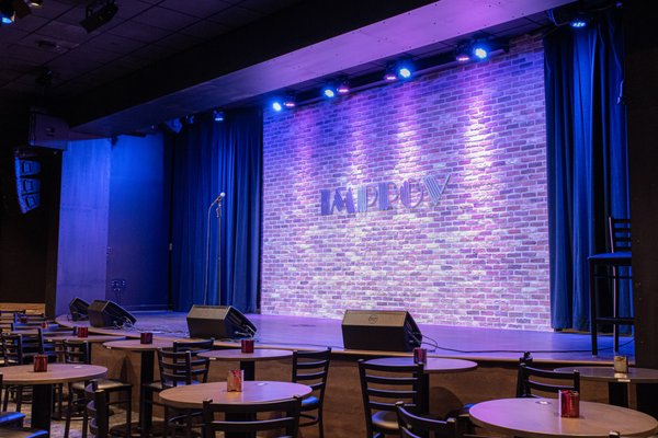 MILWAUKEE IMPROV - Updated December 2025 - 121 Photos & 76 Reviews ...