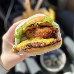 SHAKE SHACK BIRMINGHAM - Updated June 2025 - 216 Photos & 236 Reviews ...
