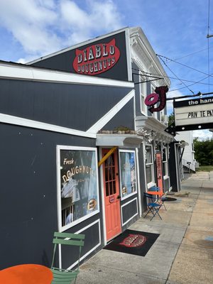 DIABLO DOUGHNUTS - 657 Photos & 361 Reviews - 7698 Belair Rd, Baltimore ...