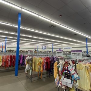 GOODWILL OF CENTRAL ARIZONA - 17 Photos & 14 Reviews - 2039 W Guadalupe ...