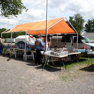 SALEM FLEA MARKET - Updated September 2025 - 30 Photos & 33 Reviews ...