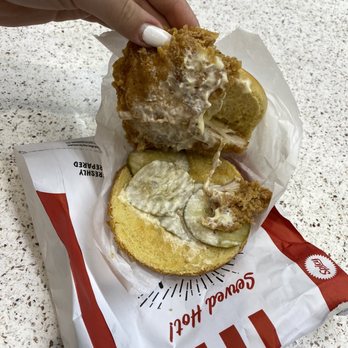 KFC - Updated September 2024 - 60 Photos & 89 Reviews - 6502 Laurel ...