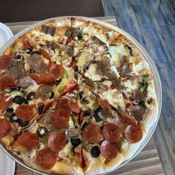 TREVISO PIZZA & GRILL - Updated September 2025 - 17 Photos & 26 Reviews ...