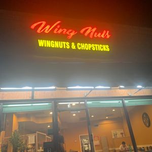 WINGNUTS - 47 Photos & 112 Reviews - Chicken Wings - 2088 Briarcliff Rd ...