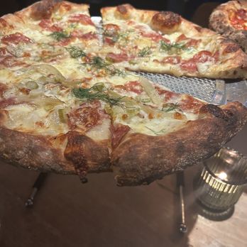 ROBERT’S PIZZA AND DOUGH - Updated April 2025 - 1254 Photos & 1033 ...