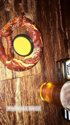 WALLY’S WISCONSIN TAVERN - 158 Photos & 113 Reviews - 1417 Market St ...