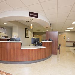 MACNEAL HOSPITAL - 31 Photos & 108 Reviews - 3249 S Oak Park Ave ...