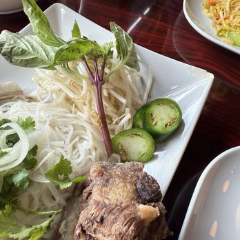 ROSE PHO - Updated April 2025 - 697 Photos & 925 Reviews - 19865 1st ...