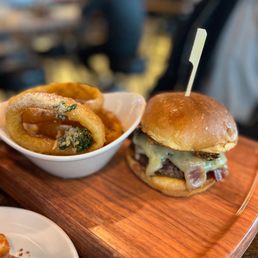 FINNEYS CRAFTHOUSE - PORTER RANCH - Updated July 2025 - 1459 Photos ...