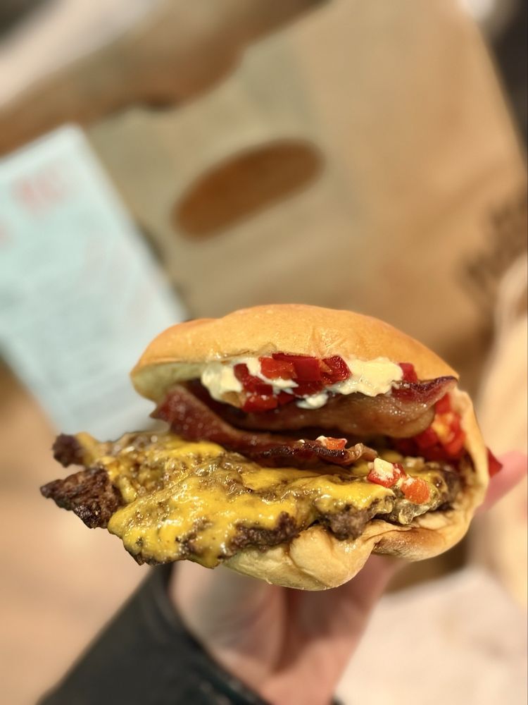SHAKE SHACK - Updated February 2026 - 13 Photos - 800 Boylston St ...