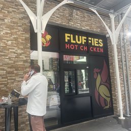 FLUFFIES HOT CHICKEN - MIDTOWN - Updated October 2025 - 15 Photos & 14 ...